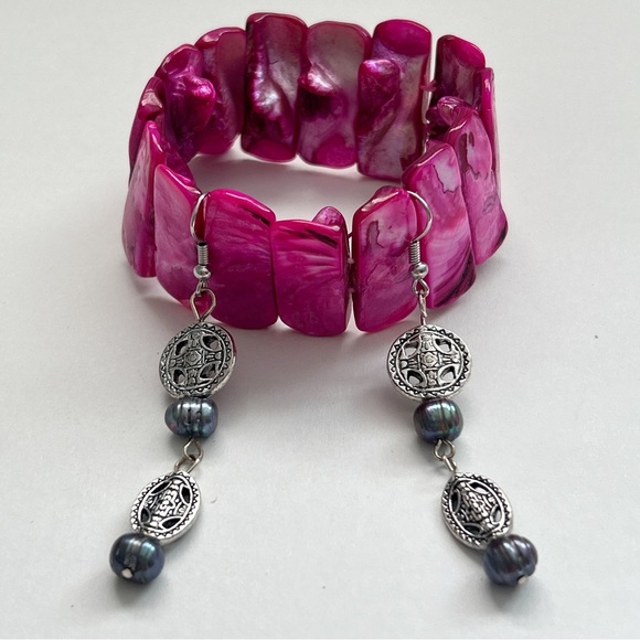 Vintage | Jewelry | Vintage Magenta Abalone Shell Bracelet Silver Pearl ...